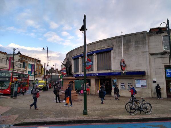 Map of Tooting Broadway station, London
